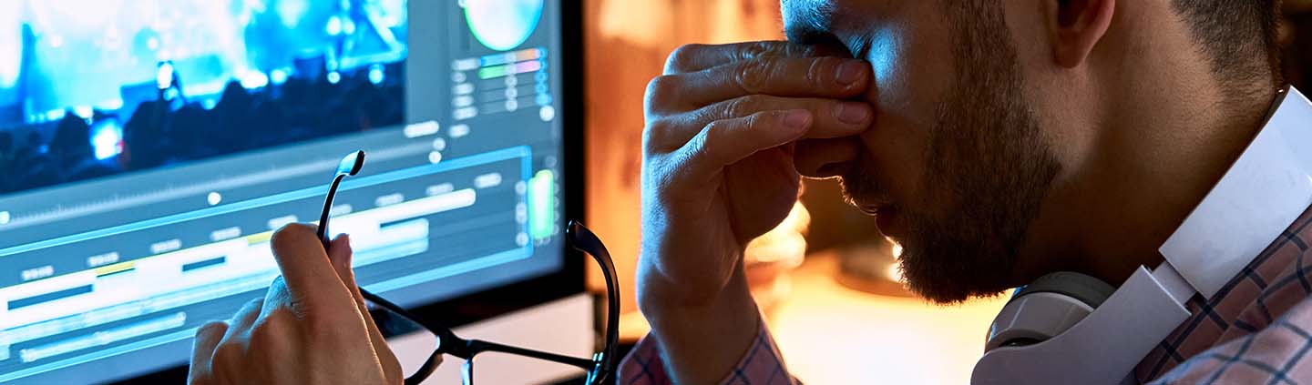 How Digital Screens Affect Your Eyes: Understanding Eye Strain